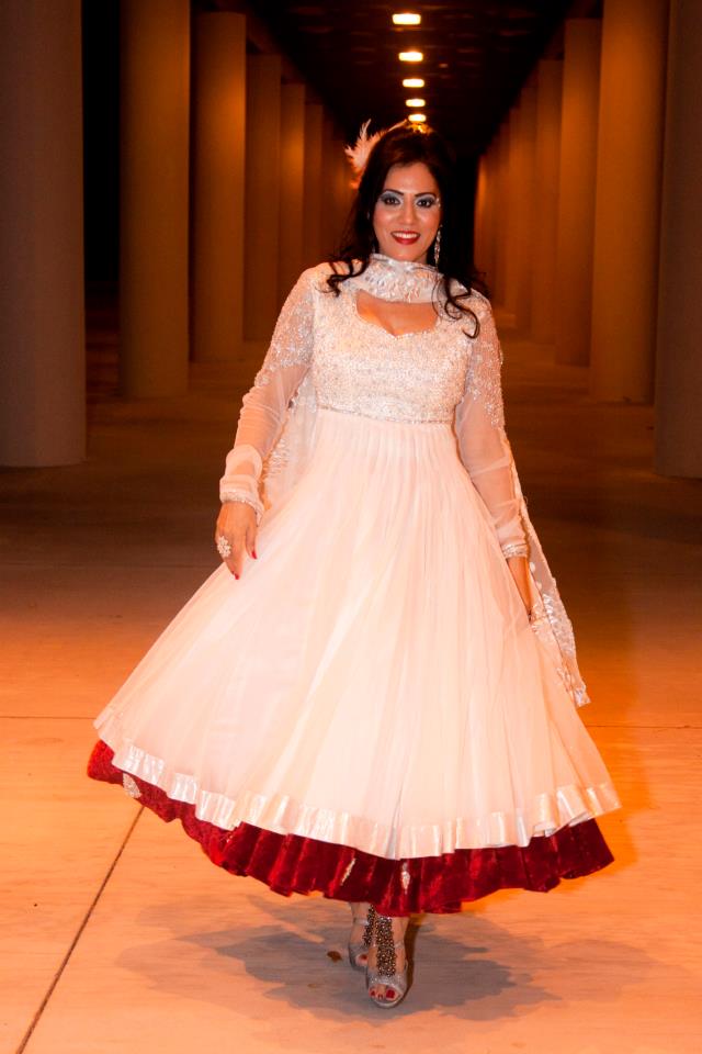 Mrs India International: Shaveta Jain Showstopper at BAGA Fashion Show ...