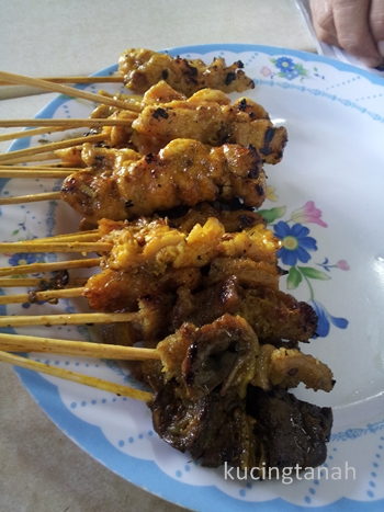Jom Jalan... Jom Makan...: Breakfast Satay/Sate @ Muar