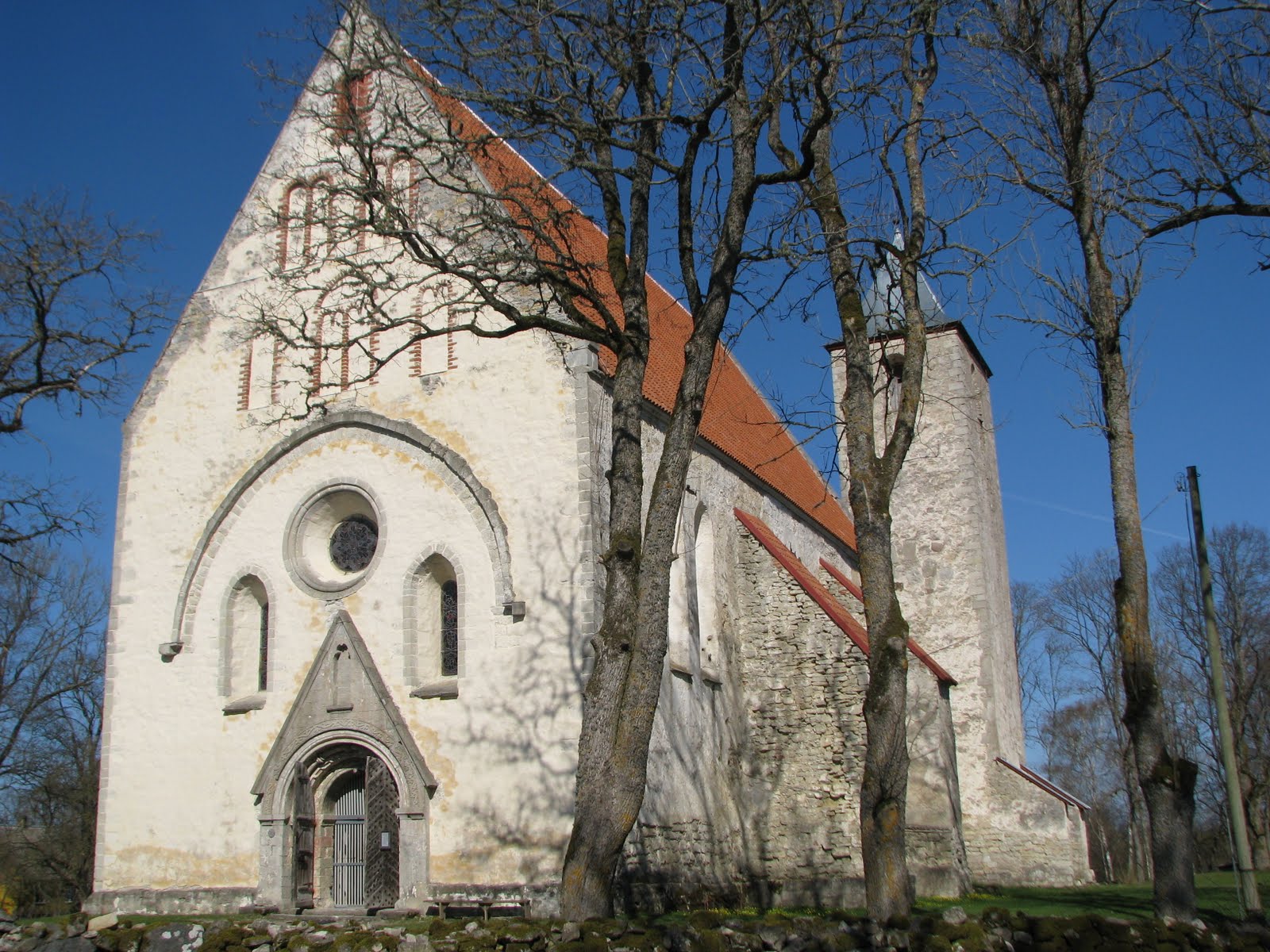 Eestimaa kirikud: Valjala Martini kirik