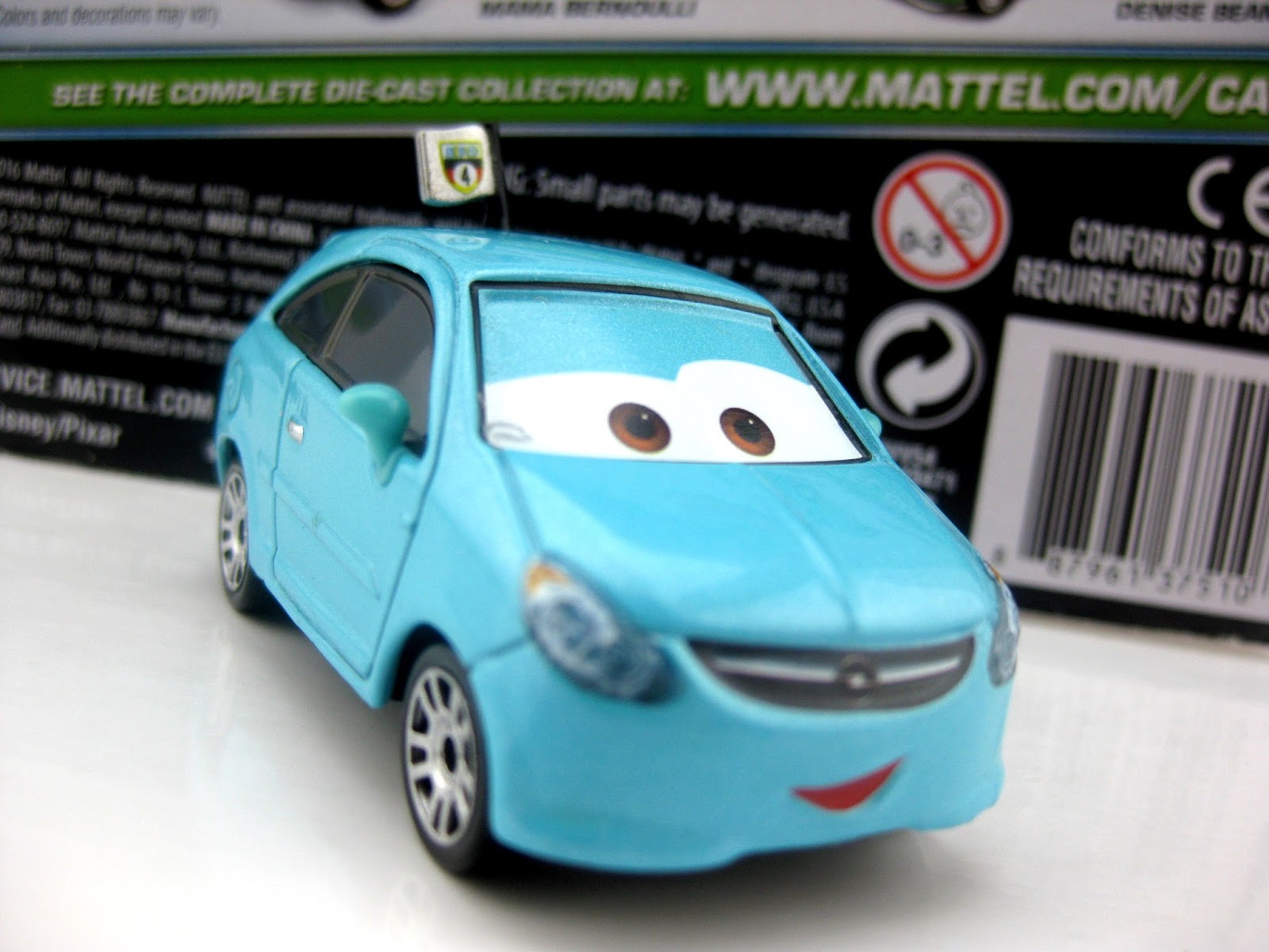 Dan the Pixar Fan: Cars 2: Alloy Hemberger