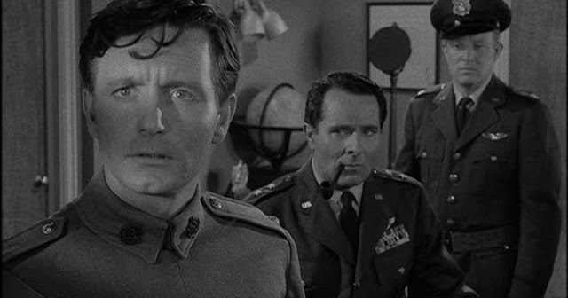 The Twilight Zone Vortex: "The Last Flight"
