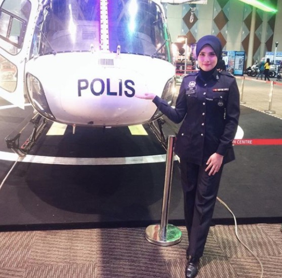 Siapa Sebenarnya Polis Cantik Viral Yang Mendapat Lebih 1.6 Juta ...