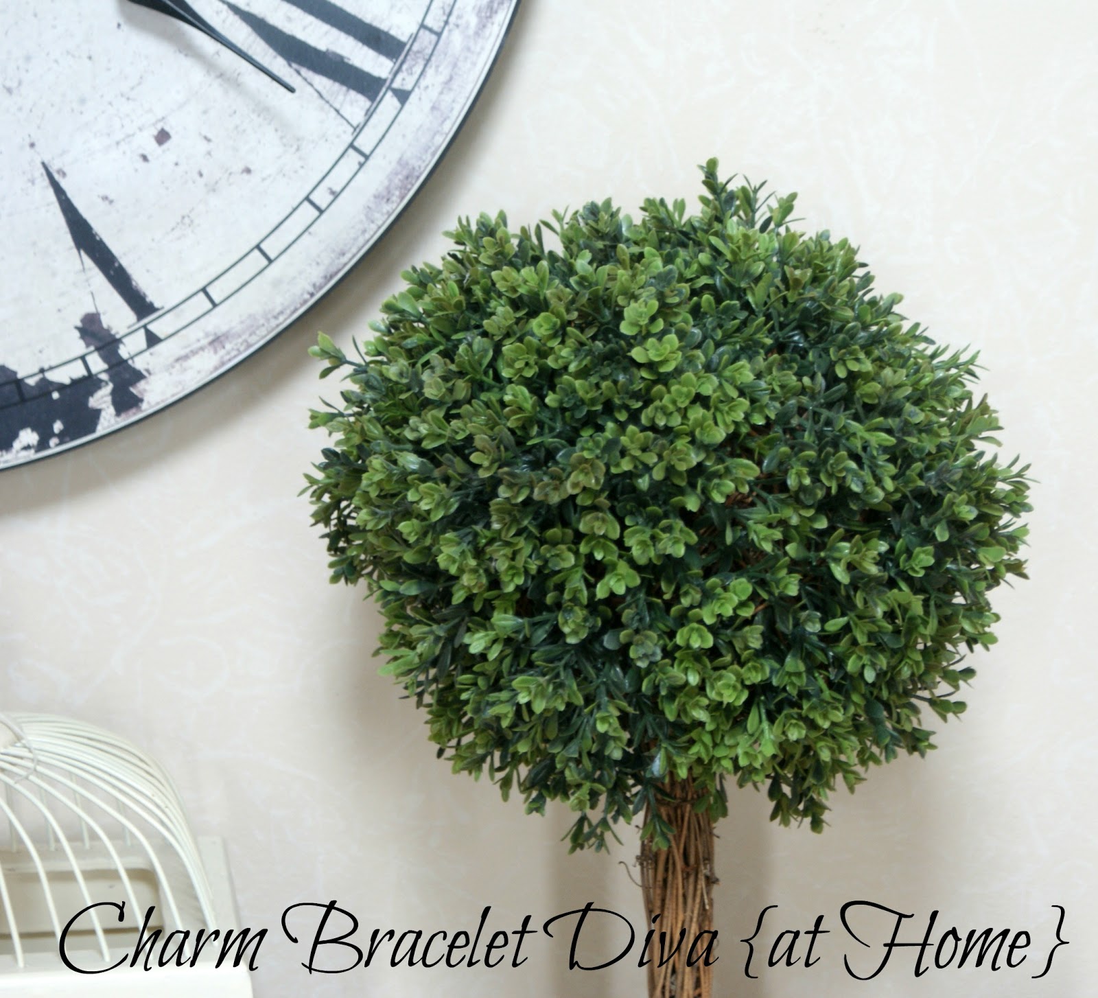 Our Hopeful Home: DIY Boxwood Topiary