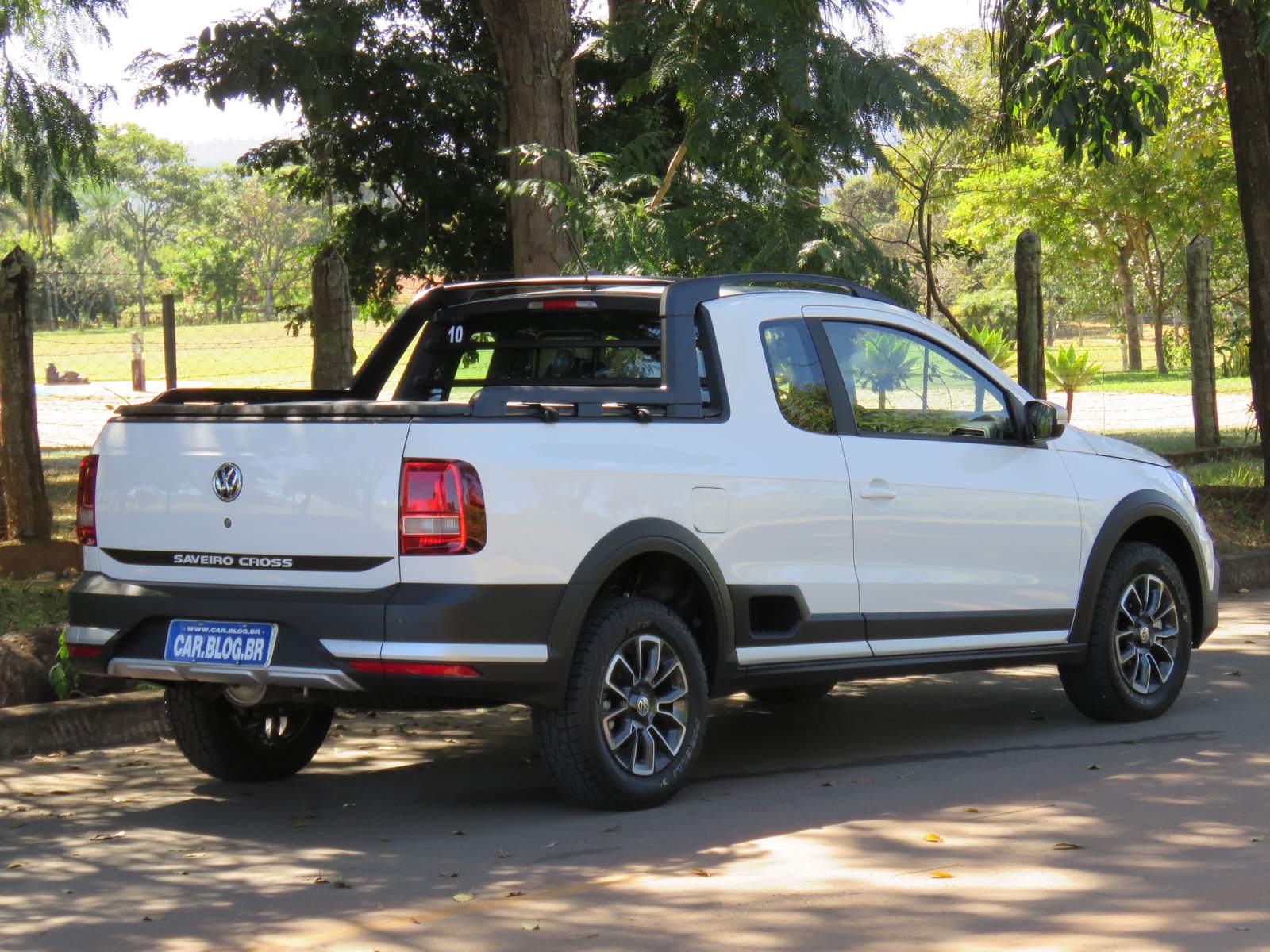 Nova VW Saveiro Cross 2017: vídeo, preço e performance | CAR.BLOG.BR