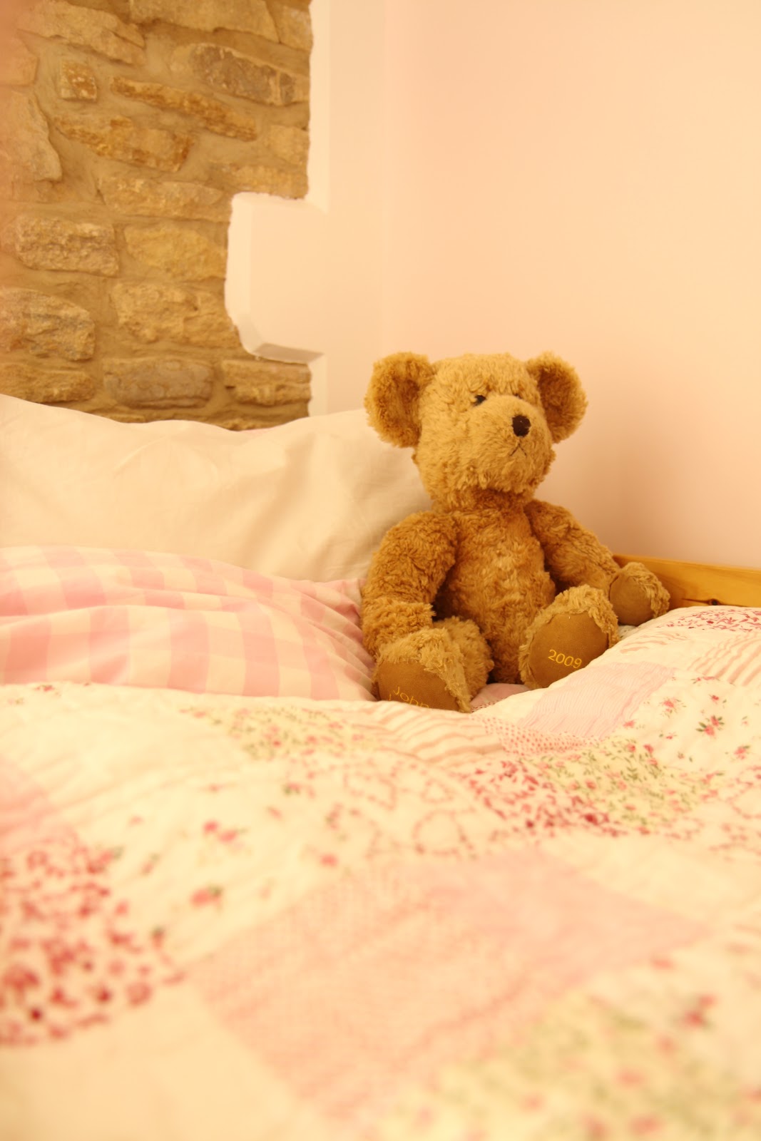 Modern Country Style: Our Girls' Bedroom: The Snuggly Beds