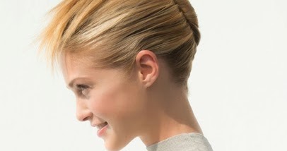 Coiffure facile à réaliser :la banane plate rock