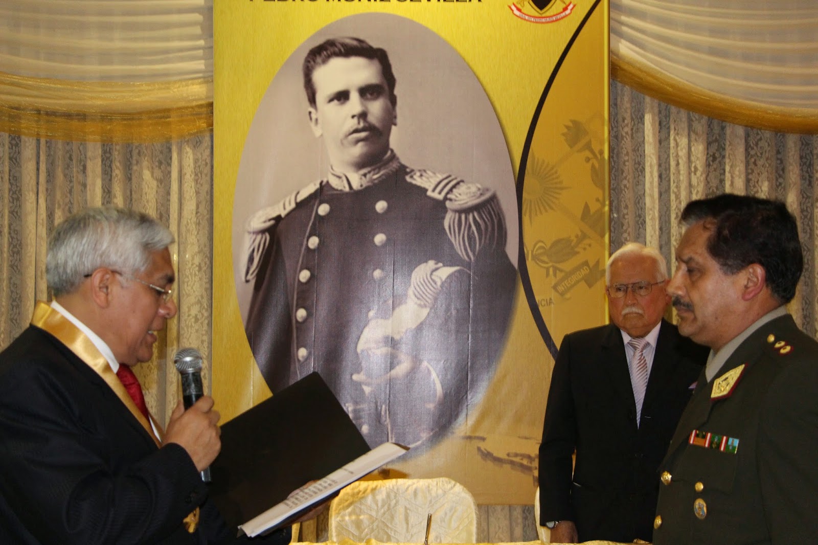 Nuestro Ejército en video: Con ocasión del octogésimo segundo ...