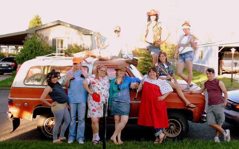 Spunky Junky: White Trash Trailer Bash