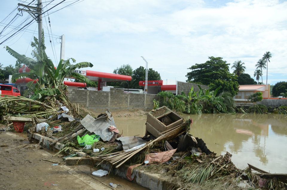 SENDONG'S WRATH DEVASTATED MINDANAO HELP THROUGH DONATION CENTERS ...