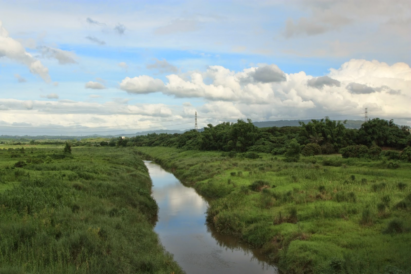 Mirror Signal Move: The Erhjen River (二仁溪)