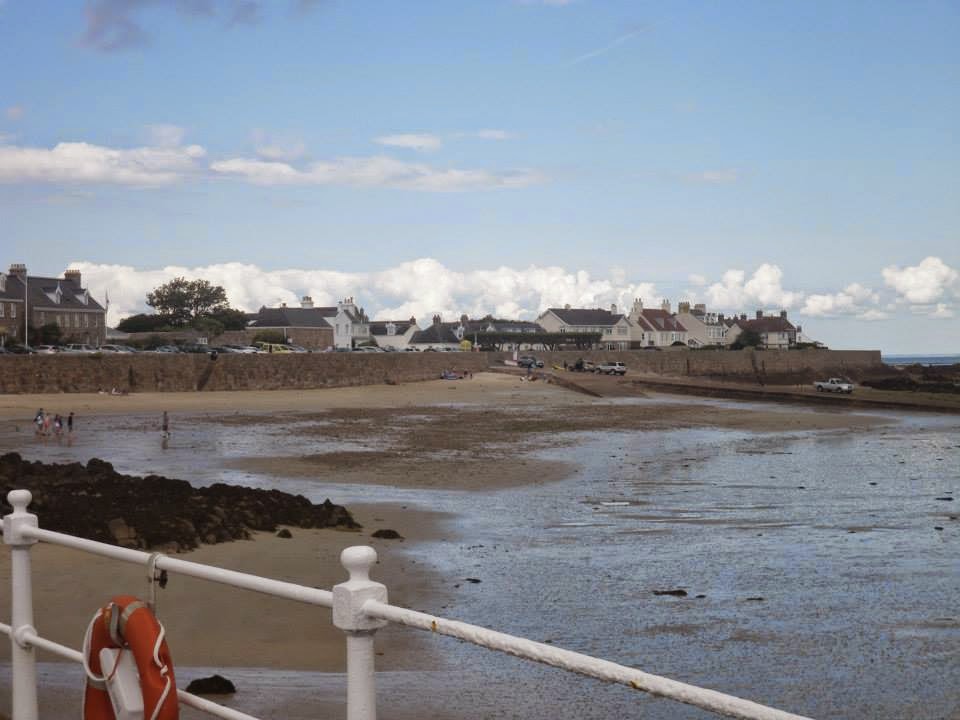 Tony's Musings: A Visit to La Rocque