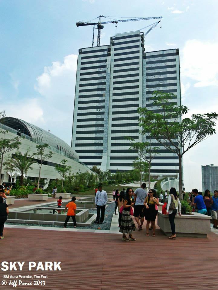 Bisayang Manlalakbay around the Philippines: Sky Park Garden at SM Aura ...