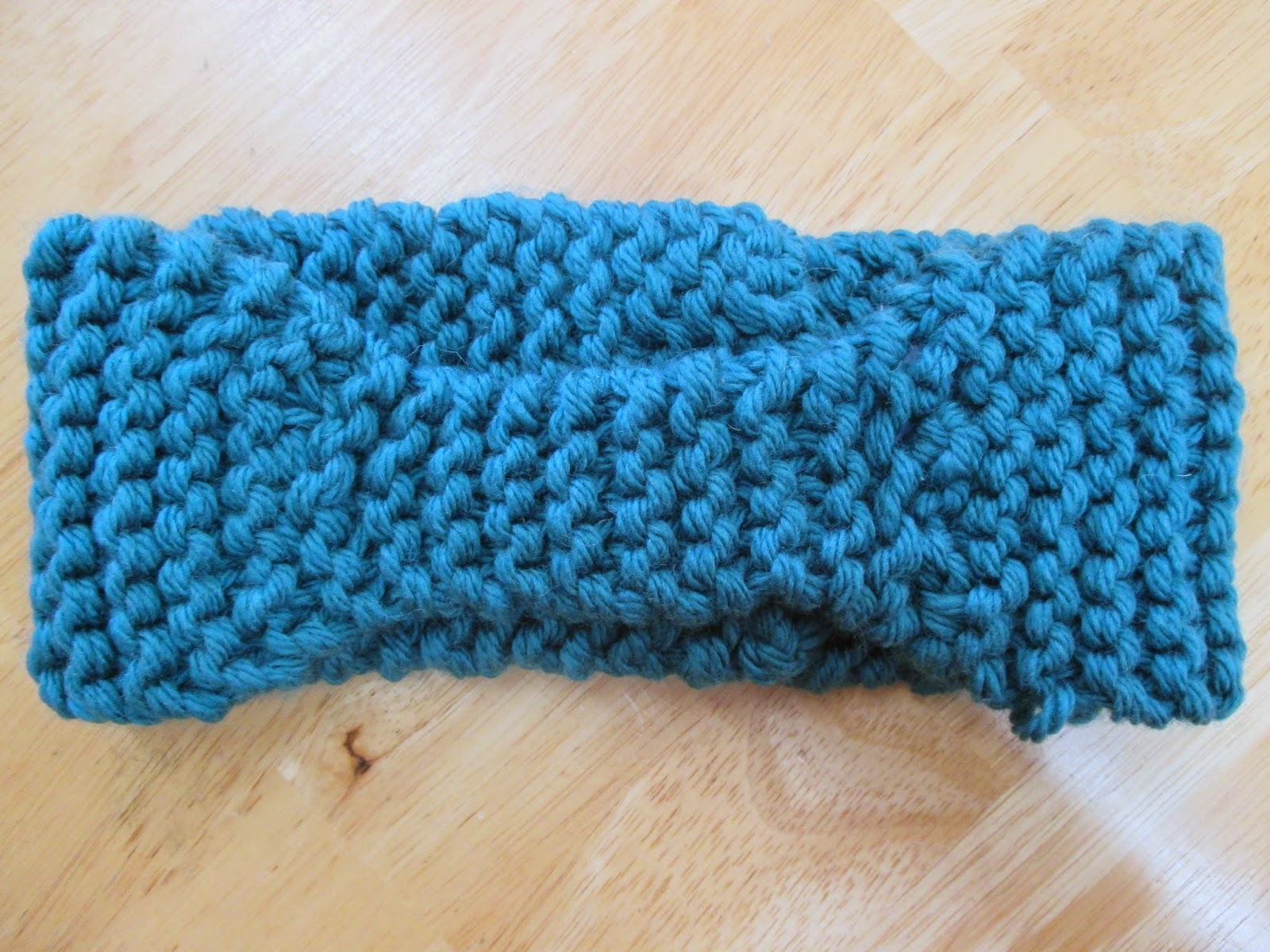 Easy Knitted Headband with Buttons - Perfectly Knotty