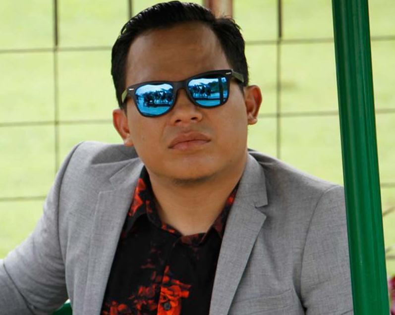 Biodata dan Foto Selebritis