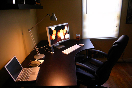 Foto Kompilasi Ruangan Komputer Yang Heboh