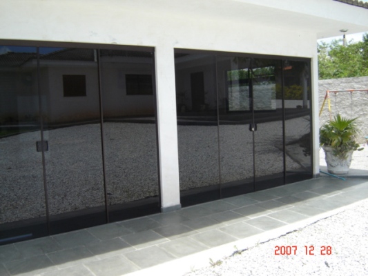 Vidraçaria Vidrotec: Vidro fumê