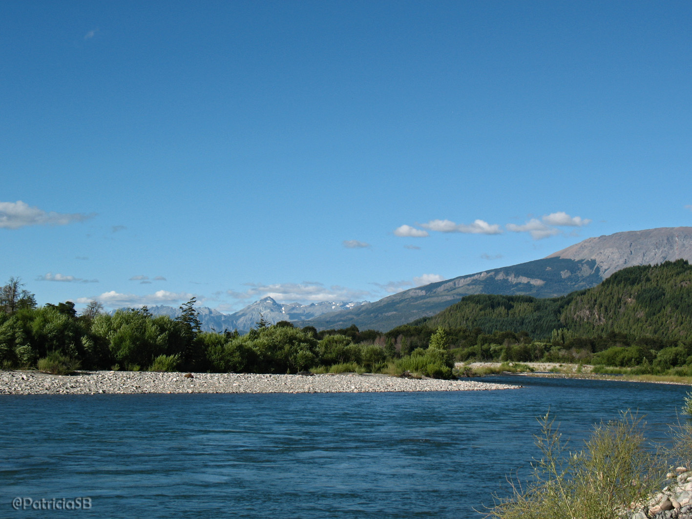 FOTOS Y RELATOS DE VIAJES: Paseando por el Rio Azul