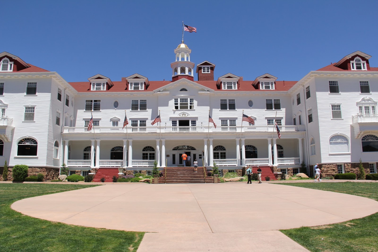 Mimi's Corner!: The Stanley Hotel.......do I hear Redrum-Redrum