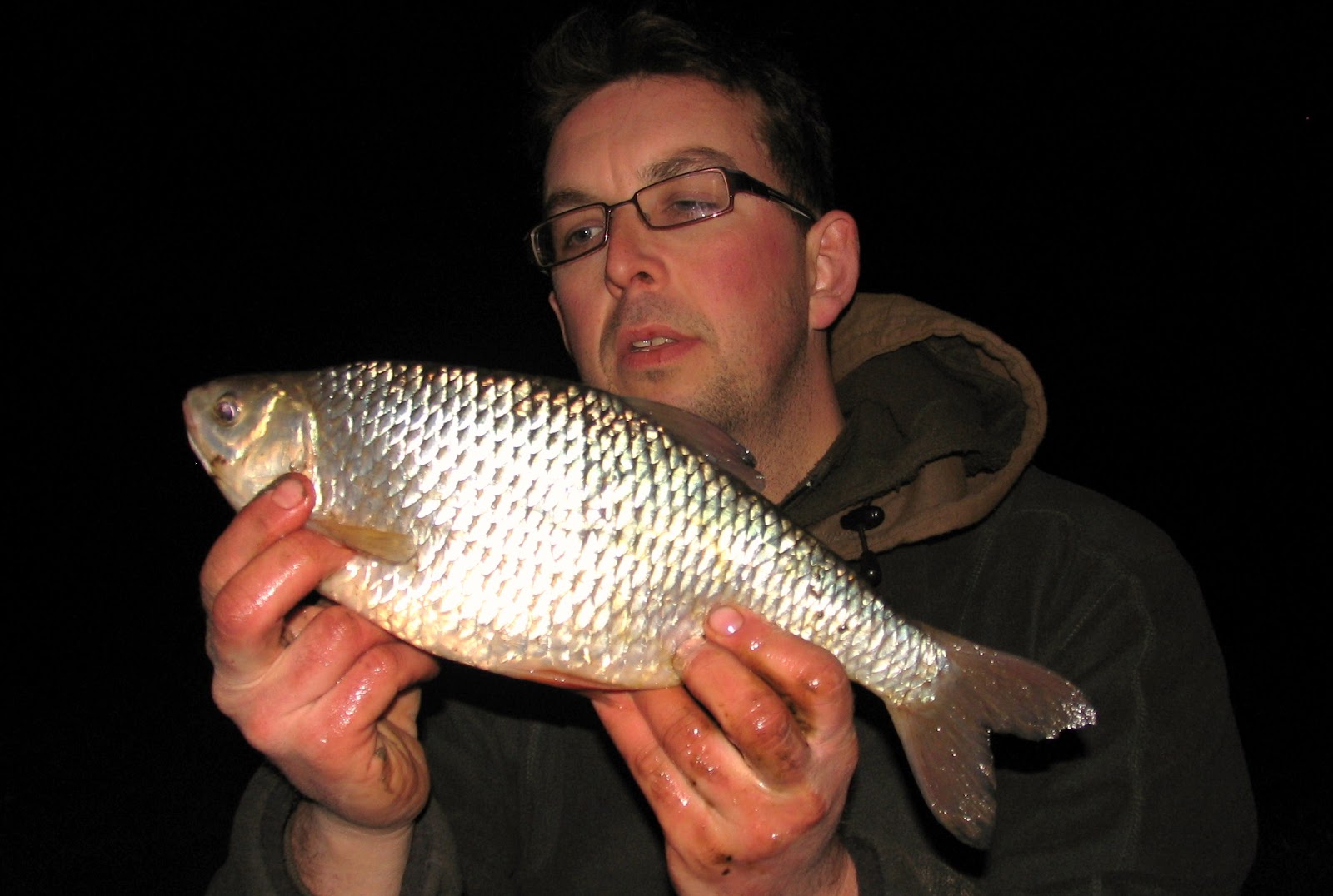 A Specialist Anglers Diary: Bolt rig for roach - the two pound dream