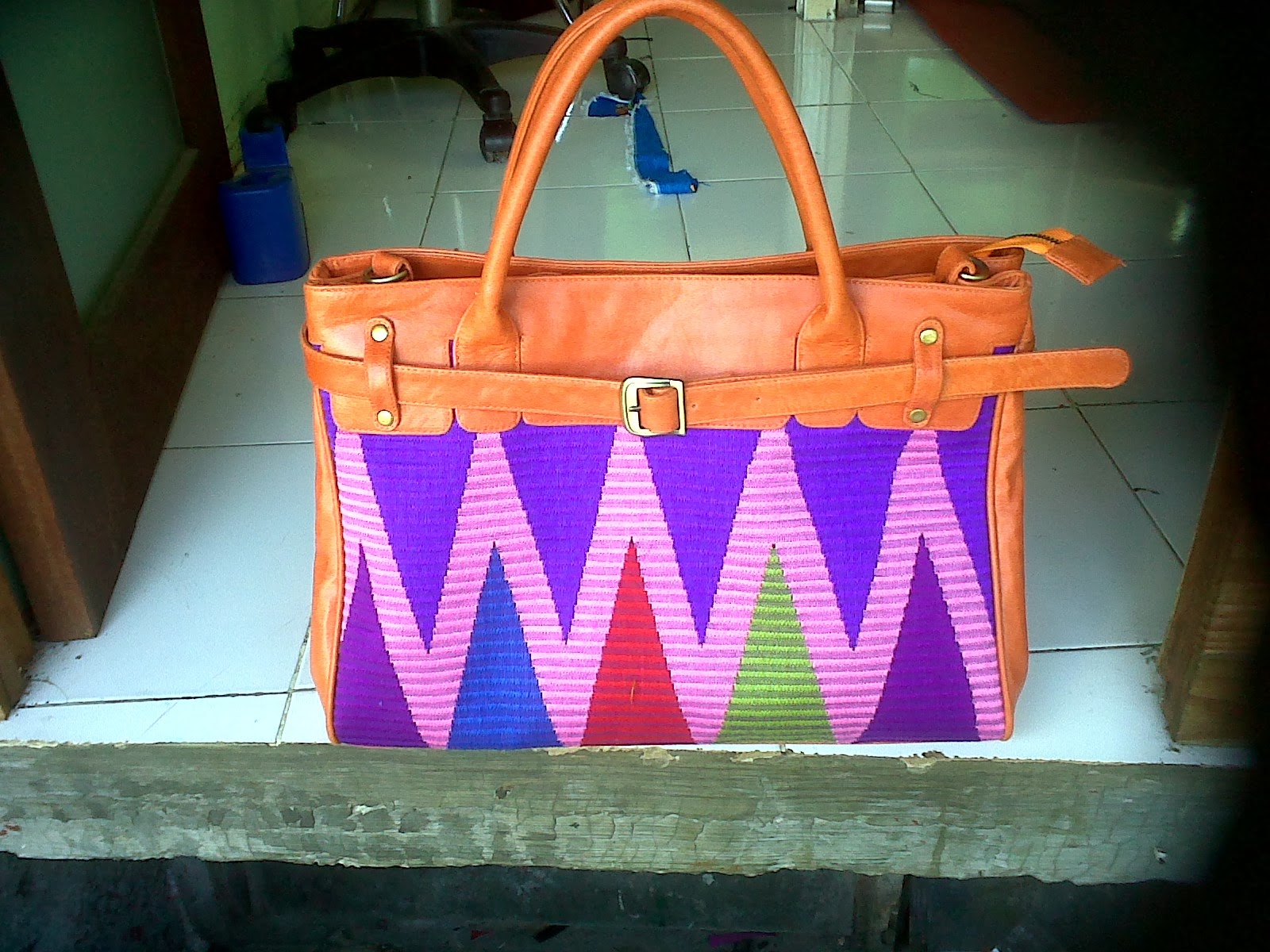 Tas Endek Rang-Rang Nusa - Tas Kulit Cantik Bali