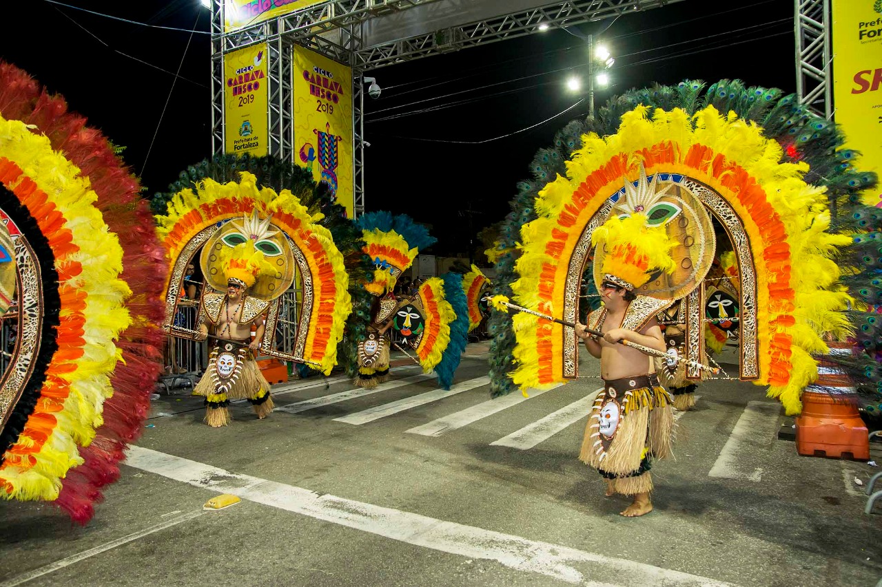 Carnaval de fortaleza: Maracatu na avenida!