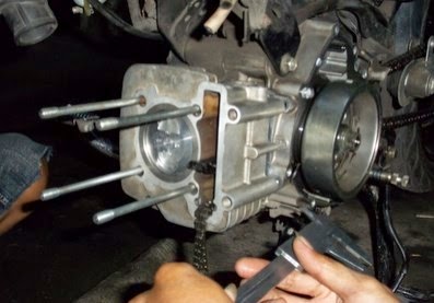 BLOG SAYA: Fungsi Seher Dalam Motor