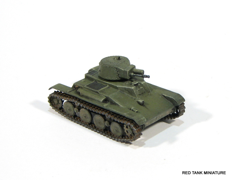 Gulumik Military Models: 4TP 1/87 RED TANK MINIATURE