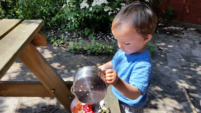 Building a Stone Age Den | Multicultural Motherhood