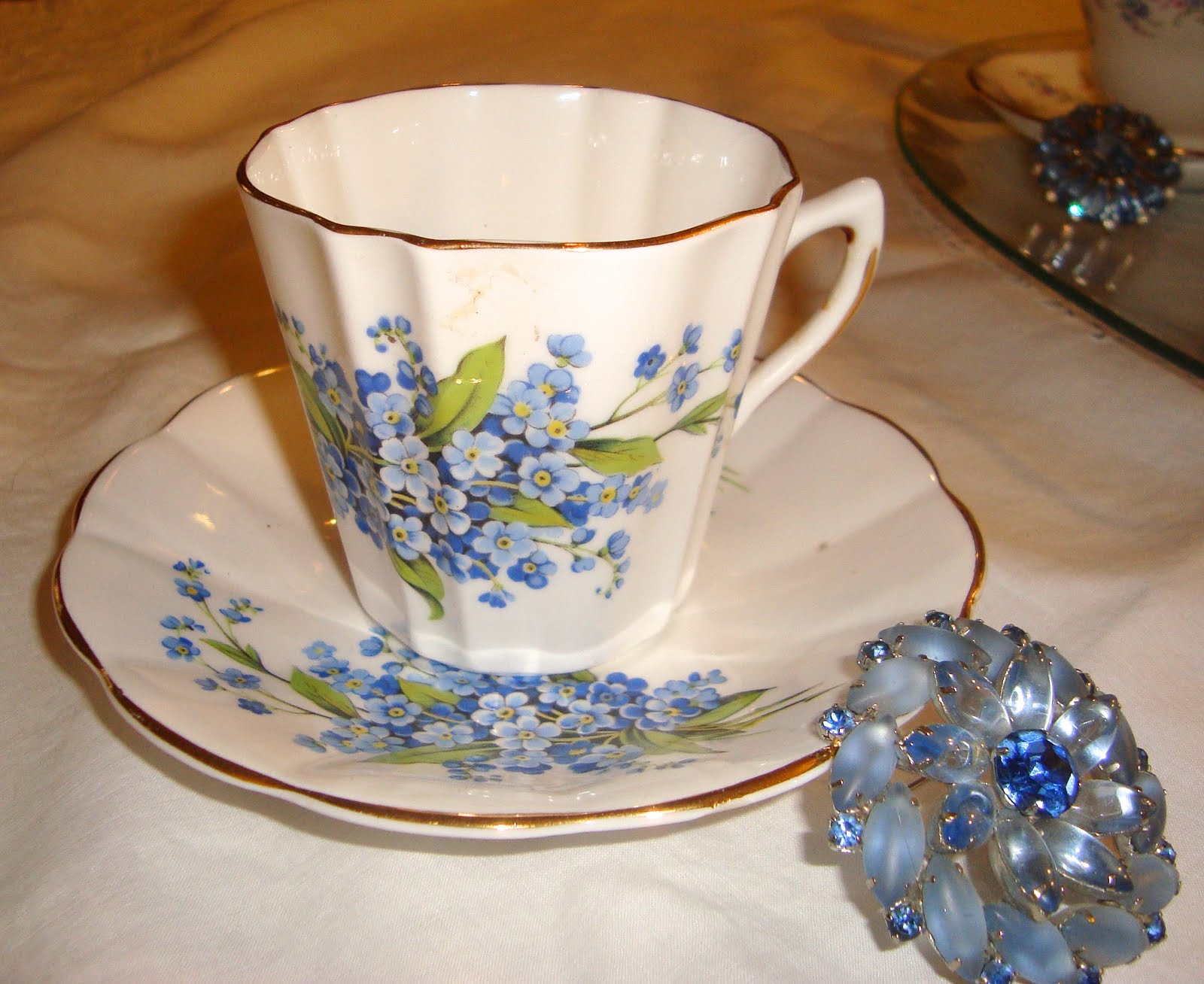 Martha's Favorites: TEA CUPS PRETTY IN BLUE!