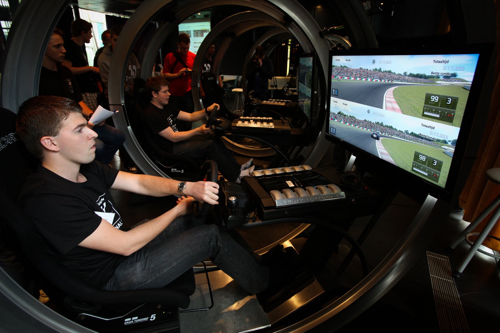 Gamification & Gamevertising: Nissan uses game (Grand Turismo) to find ...