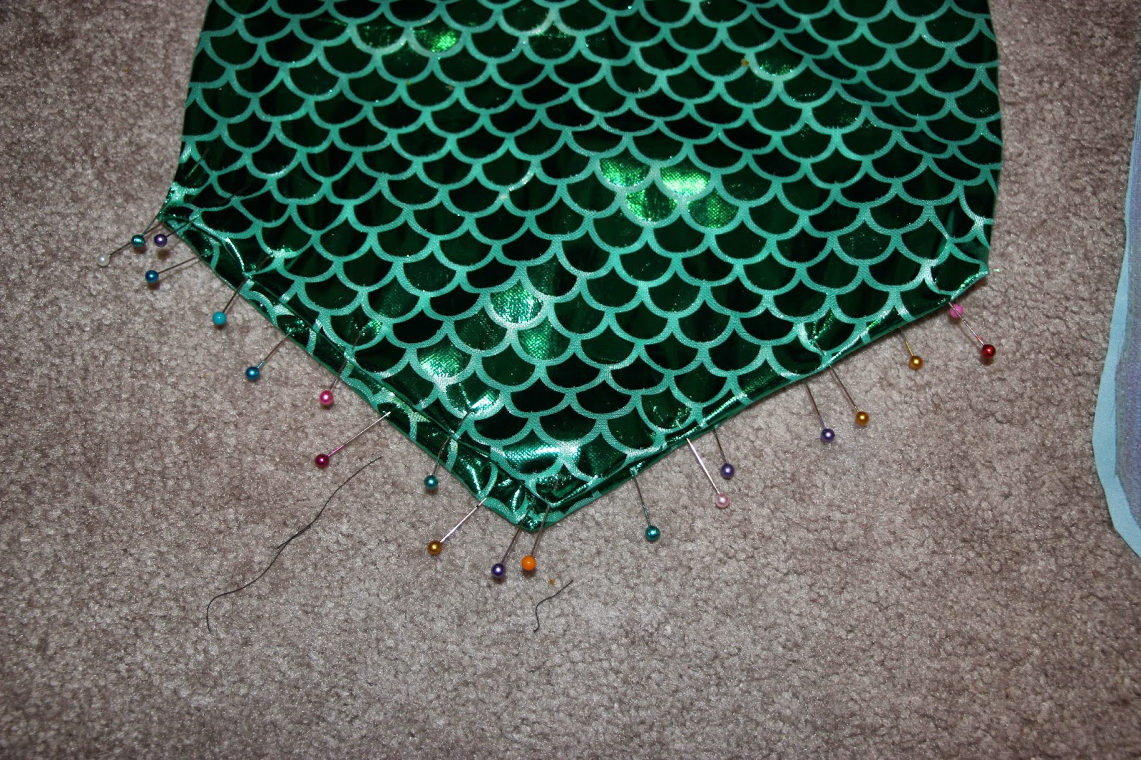 Tesslyn's: Ariel's Costume Part 1 Tutorial Tail