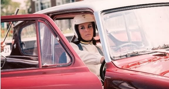 Speedqueens: Female Drivers in Touring Cars: the United Kingdom