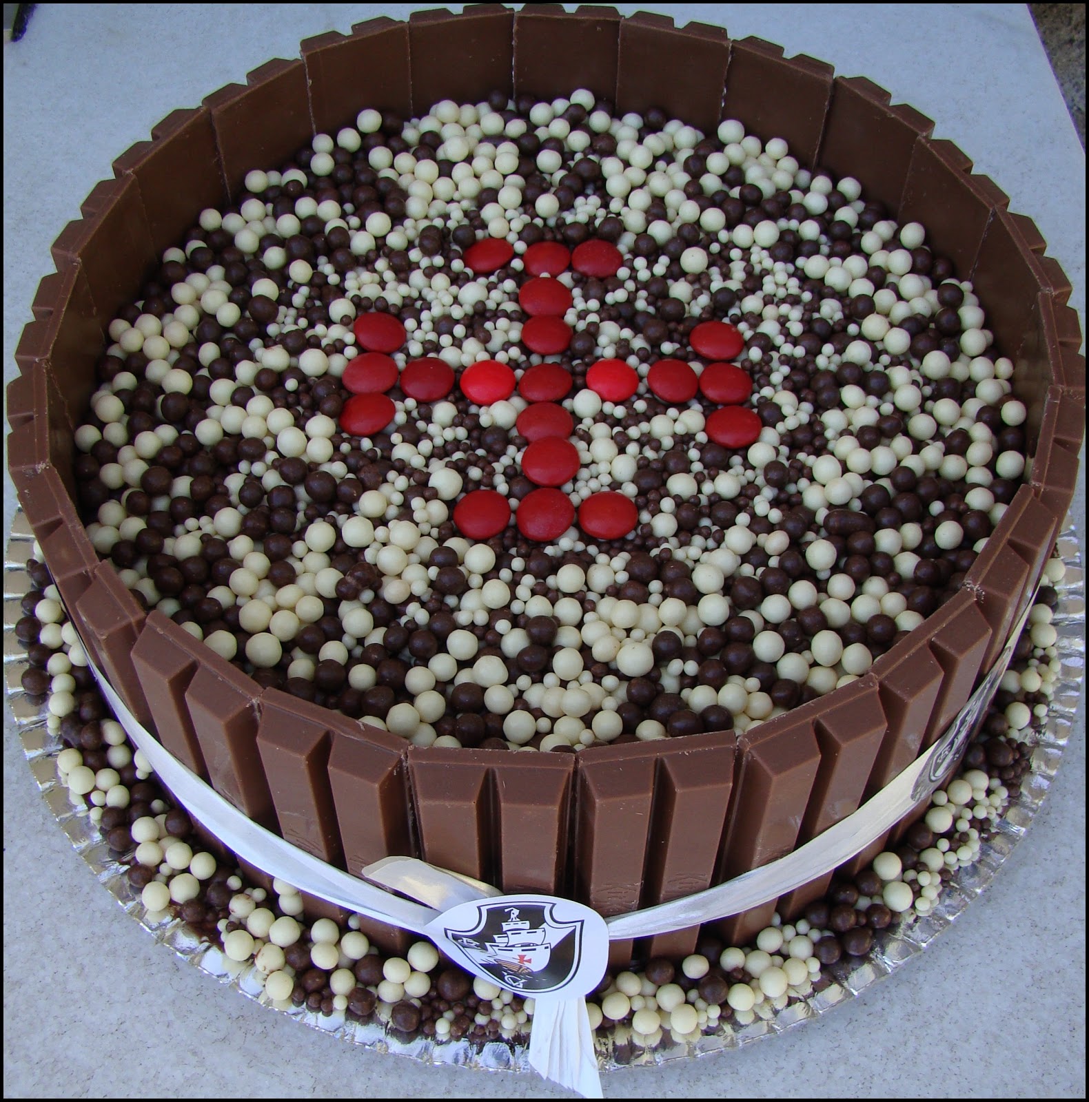 DOCERIA ENCANTADA Pâtisserie de la Sisi: Tortas Kit kat