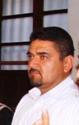 Temas y sucesos // Diálogos : DIALOGOS DE POLITICA