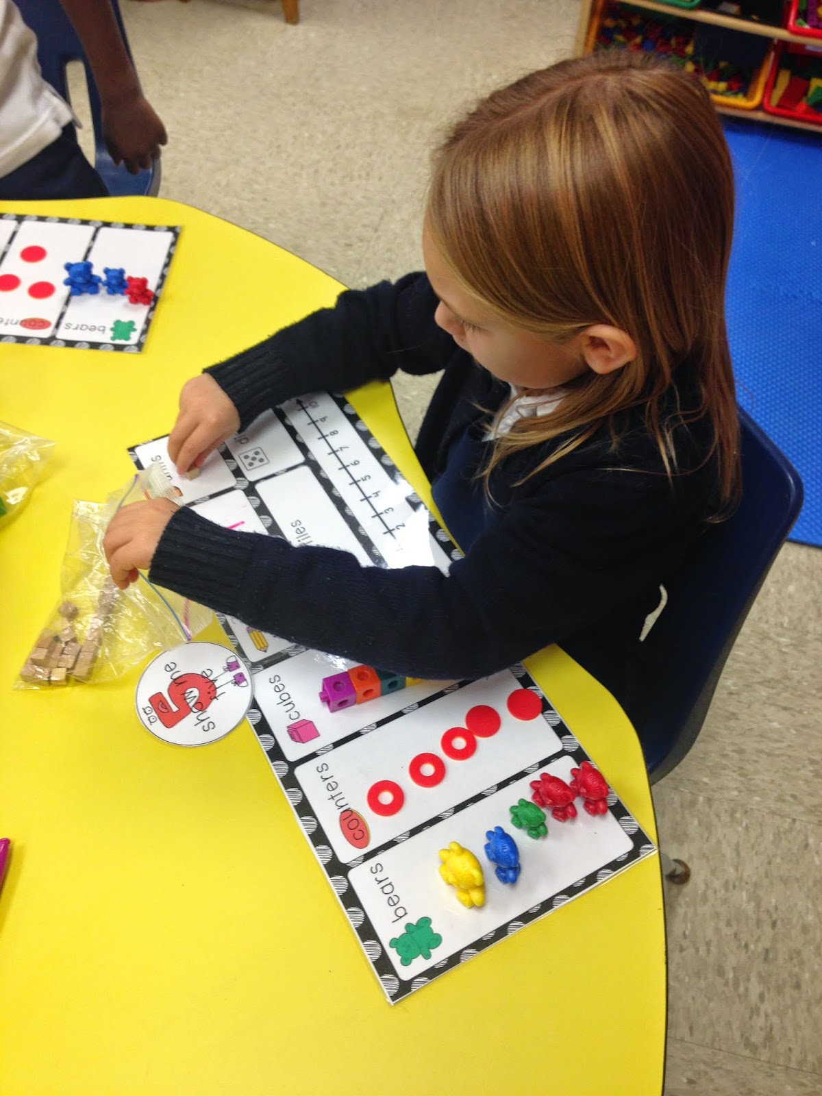 A Neighborhood Kindergarten : Math Centers for Numbers 0-10