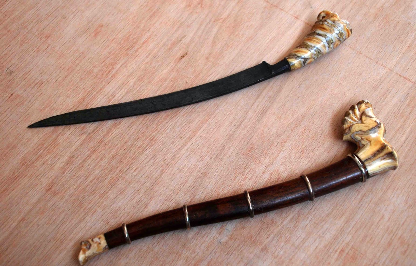 HAIZUL-KERIS: TUMBUK LADA GERHAM.