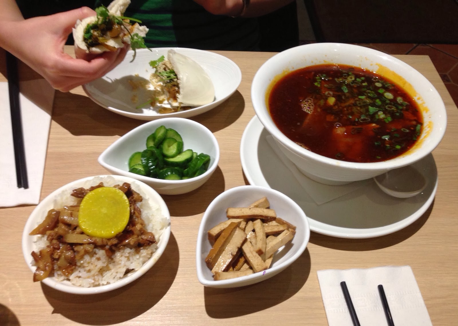 Kitty the Explorer: Review: Monga Cafe @ Bellevue, WA