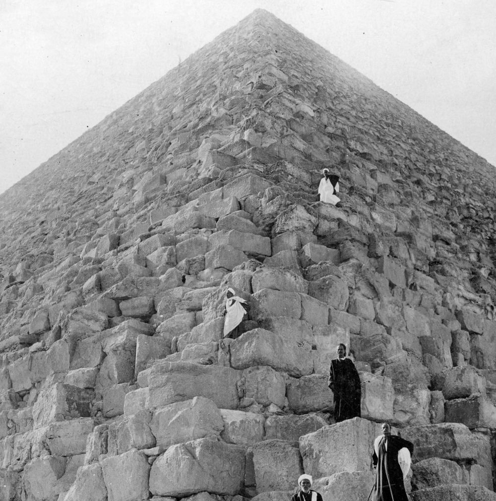 18 Astonishing Vintage Photographs Show Victorian Tourists Climbing Up ...