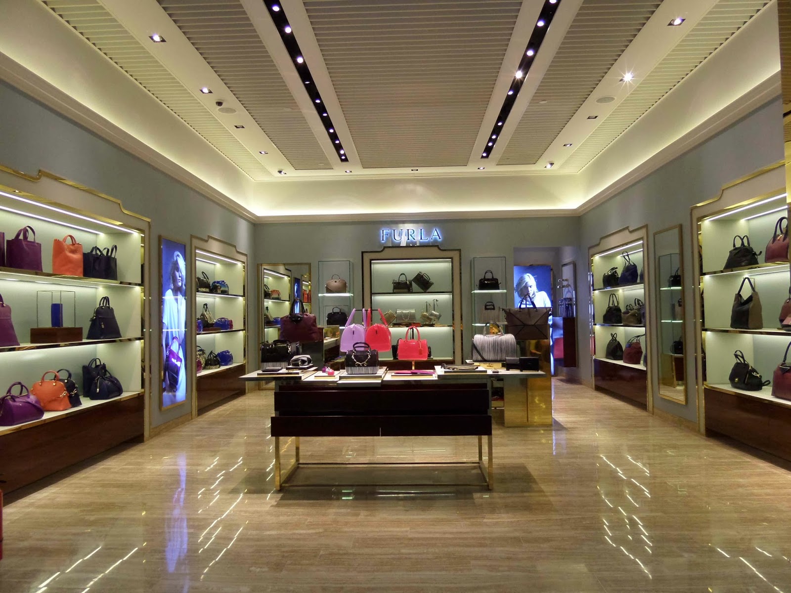 Essential Communications: Furla continues China expansion with new ...