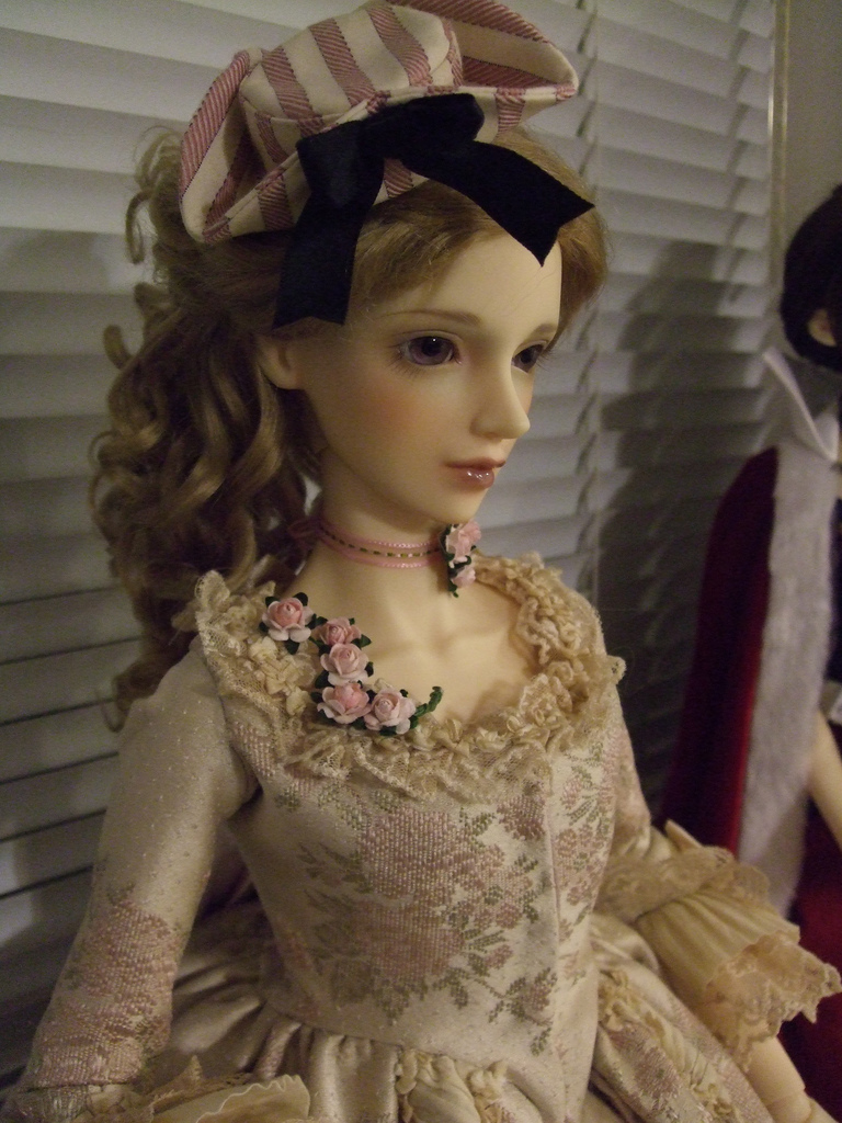 Too Many Dolls!: Volks SD-16 Amelia in 18th Century