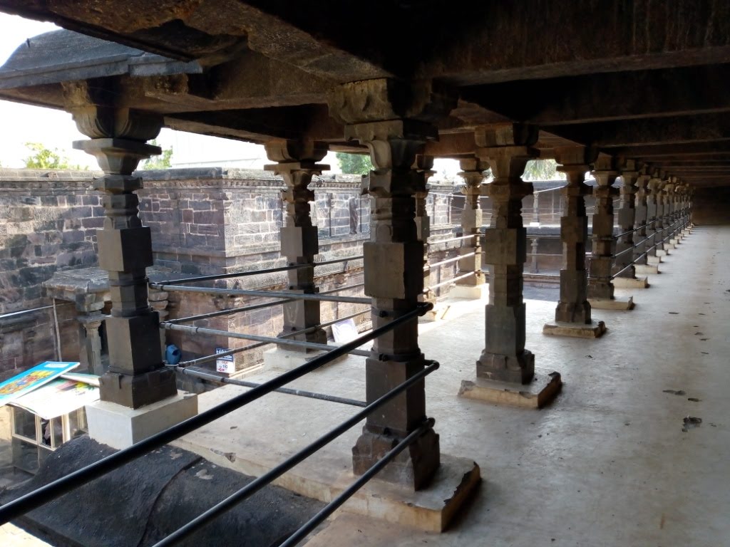 Hindu Temples of India: Kumararama Bhimeshwara Swamy Temple, Samalkota ...
