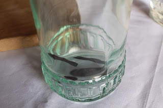 How to make Pure Vanilla Extract at home | Baking YummiesBakingyummies ...