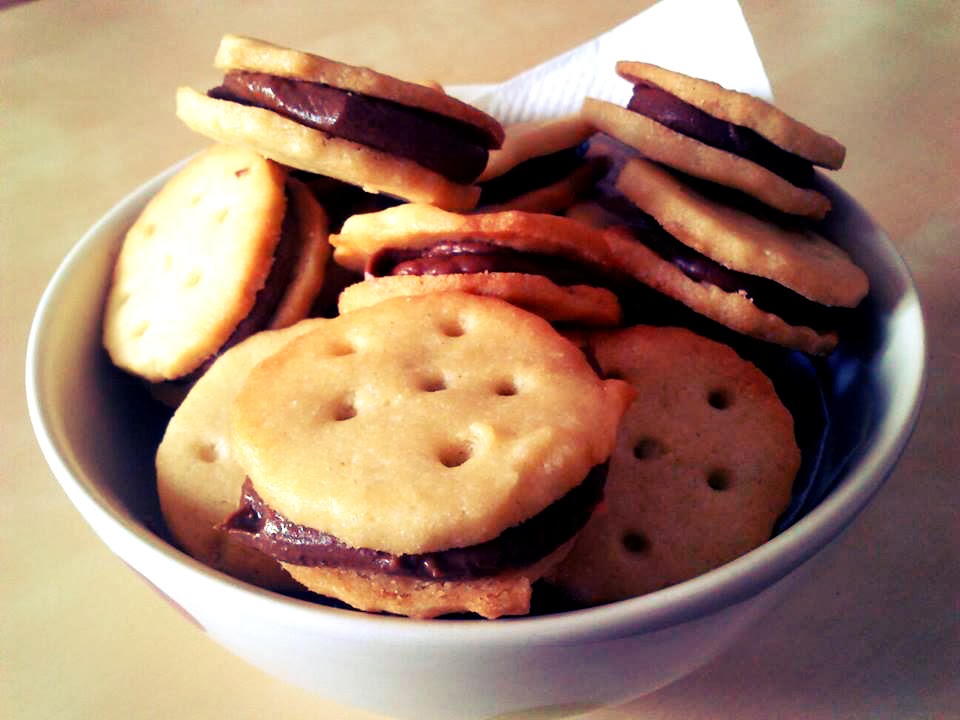 Cooking Bits: Galletas rellenas de chocolate/Chocolate filled cookies