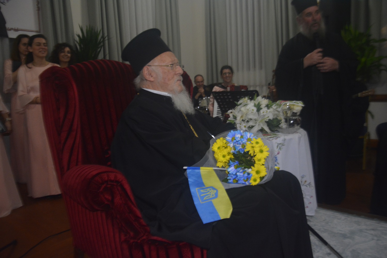 ΦΩΣ ΦΑΝΑΡΙΟΥ: ΕΚΔΗΛΩΣΗ ΠΡΟΣ ΤΙΜΗΝ ΤΟΥ ΠΑΤΡΙΑΡΧΗ ΣΤΟΝ ΑΓΙΟ ΓΕΩΡΓΙΟ ...