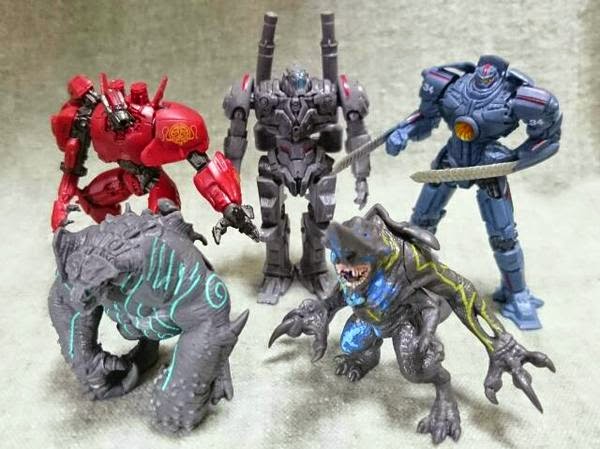 Import Monsters: Pacific Rim Capsule Figures Series 2 Gallery