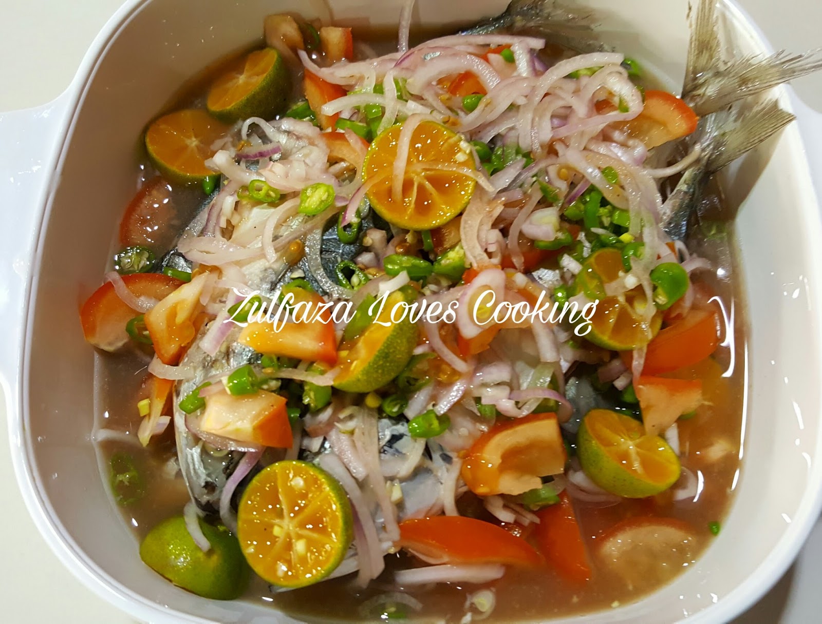 ZULFAZA LOVES COOKING: Ikan rebus/kukus air asam