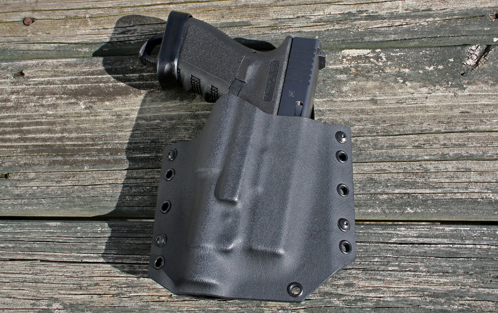 Monolithic Tactical: New Bravo Concealment Kydex Holster