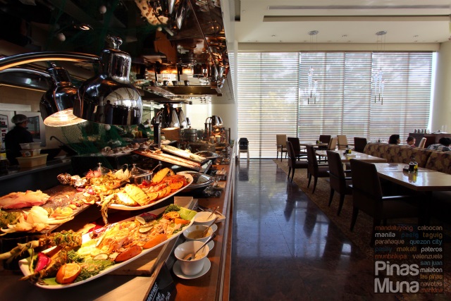 Seafood Sunday Brunch at Spectrum, Raffles Makati