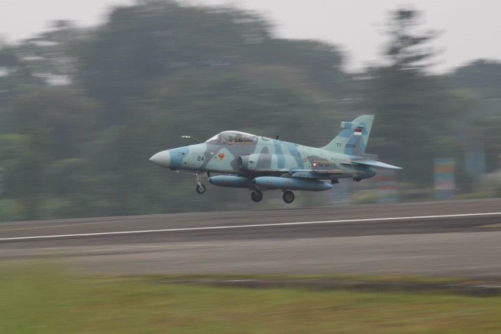 Garuda Militer: Hawk 109/209