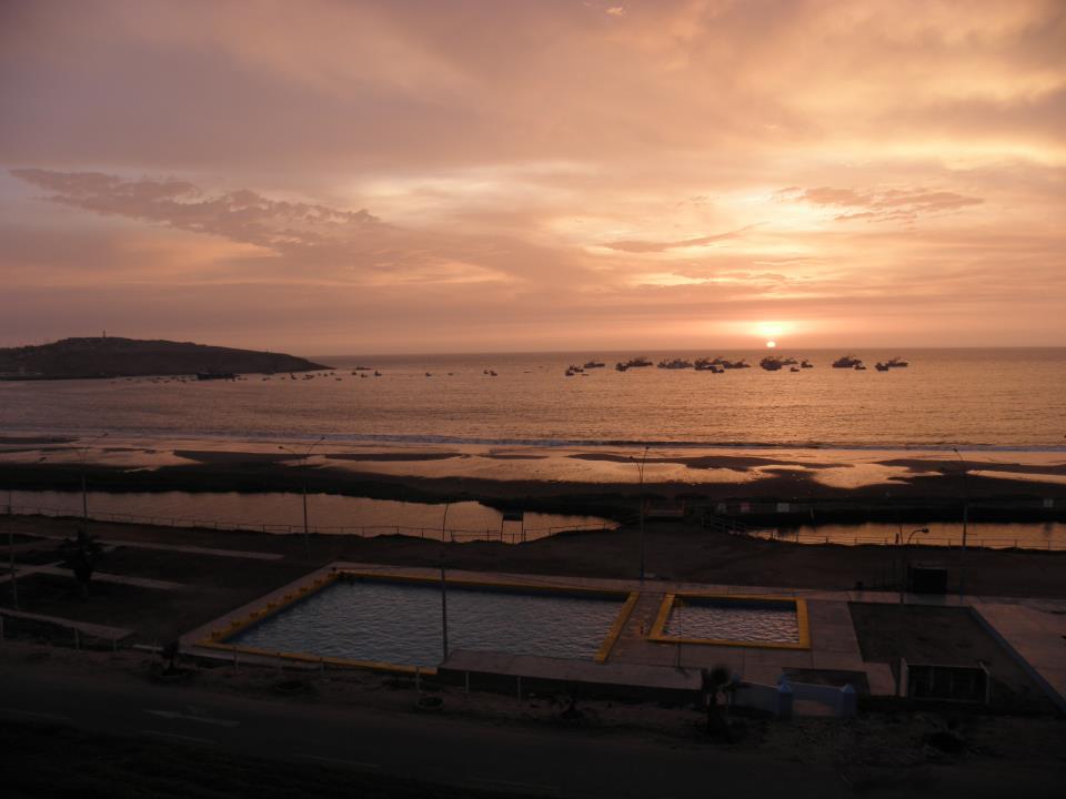 HUACHO PORTAL: IMPRESIONANTE Y HERMOSO ATARDECER EN HUACHO